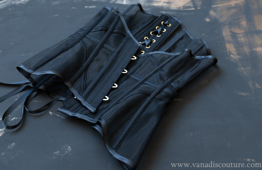 Valdis, goddess of valhalla - Vanadis Couture